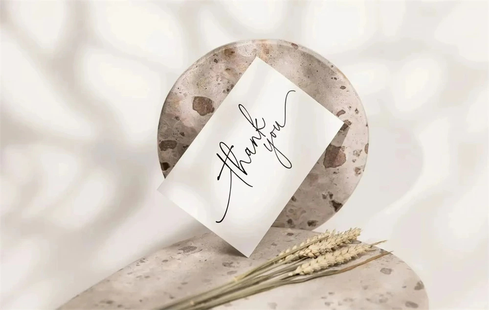 A Comprehensive Guide Of Thank You Card Size For Business | PackFancy